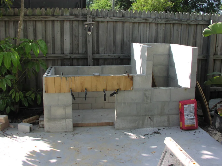 18 Steps to Build A Brick Barbeque at Home